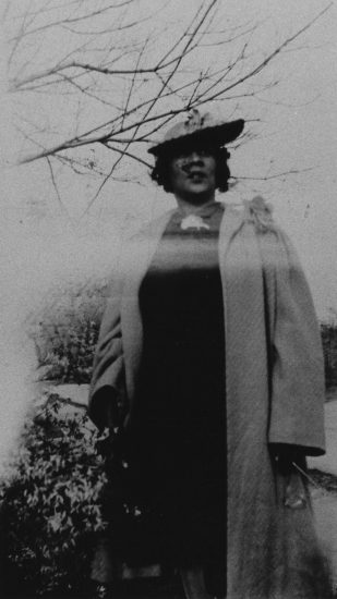 Lizzie Biddle, 92 Harbor Road, late 1920s – Local History Center